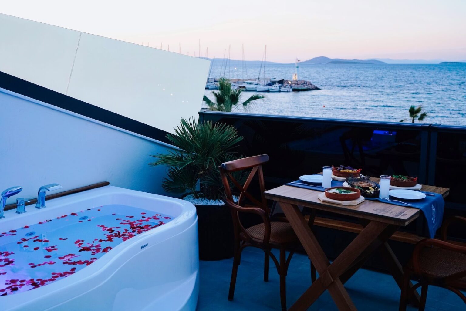 DENİZ - The Pier of Urla Otel